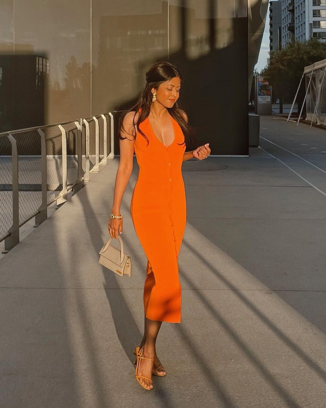 Your Ultimate Guide to Body Contouring With Makeup | Who What Wear